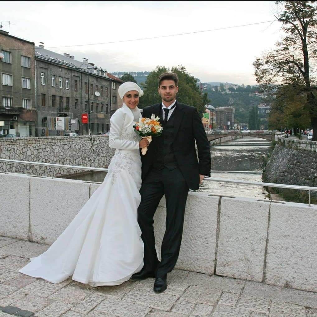 Reshad Strik Kimdir? En Kapsamlı Ailenin Yeni Üyesi Reshad Strik ...